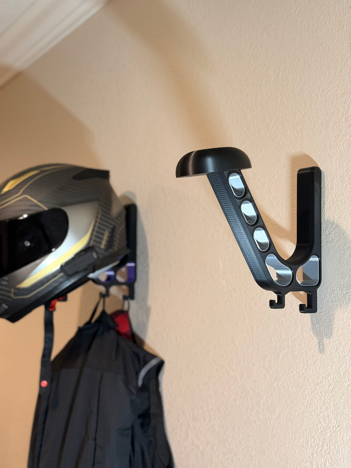 Helmet Wall Mounts- McCoy Industries